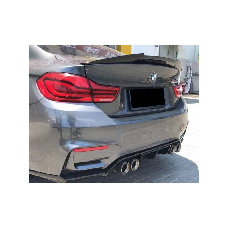 Kit Carrosserie BMW F80 M3 Noir brillant Look CS Tuning